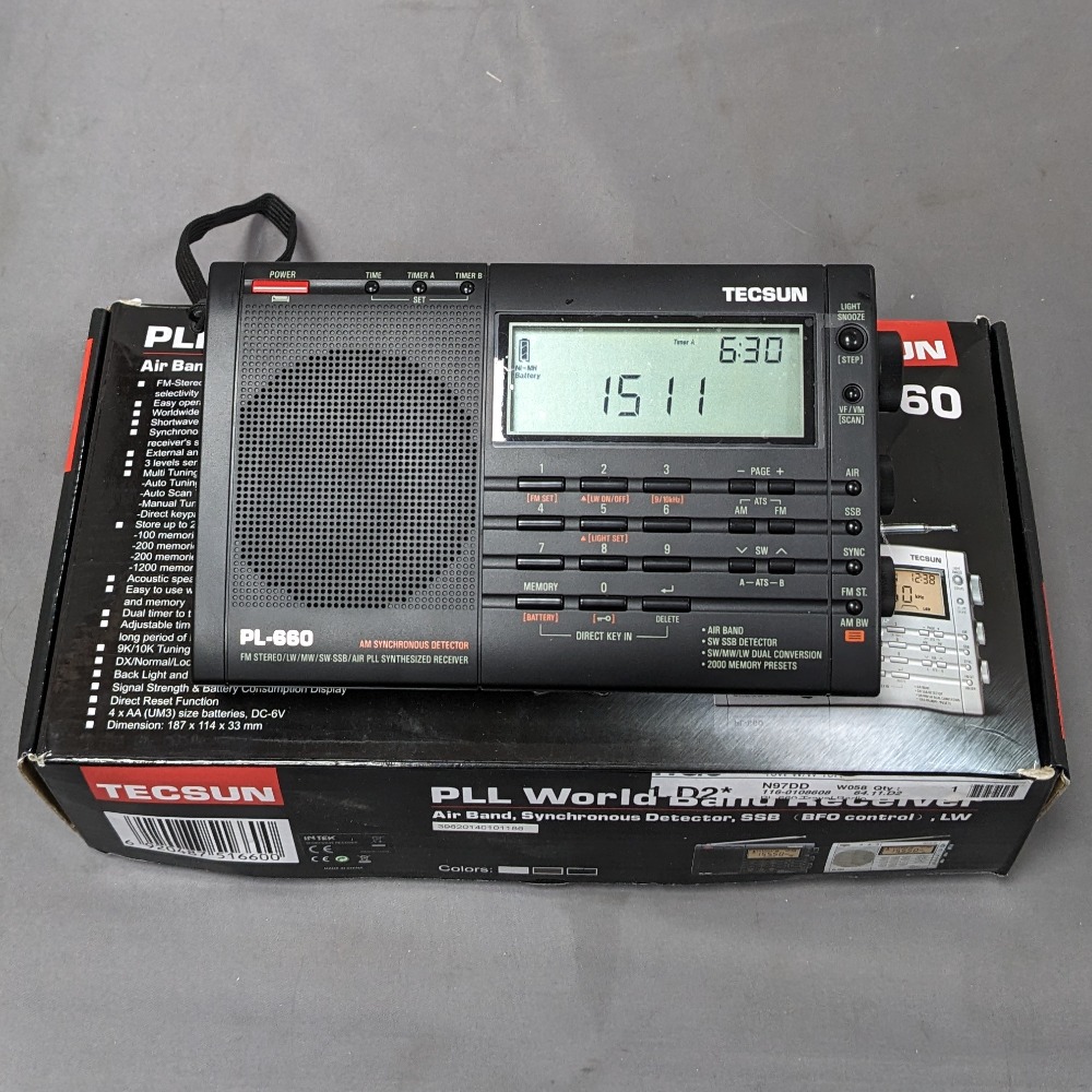 Pre-owned Tecsun PL660 Portable Radio LW/MW/SW/Air/FM (Black) - Own4Less
